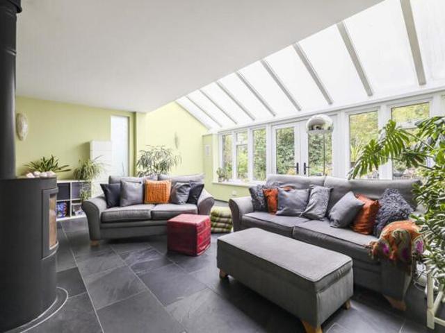 6 Bedroom House Orpington Greater London LS99641986