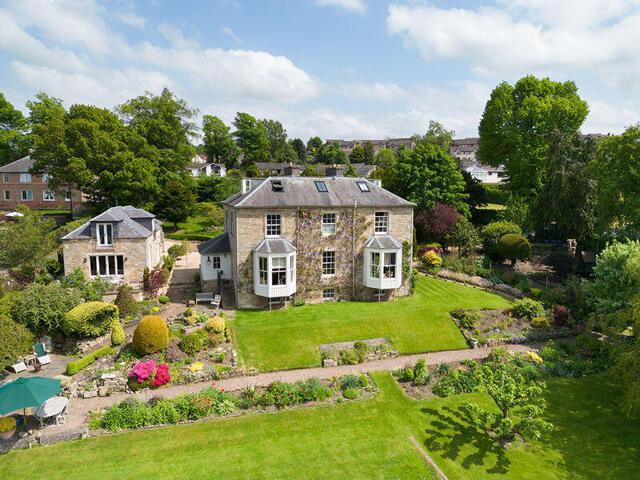 6 Bedroom House Oxnam Road Oxnam Road LS98545689