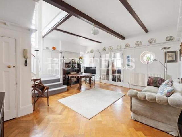 6 Bedroom House London Greater London LS99277803