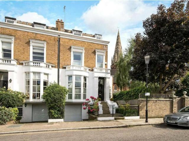 6 Bedroom House London London 94949777