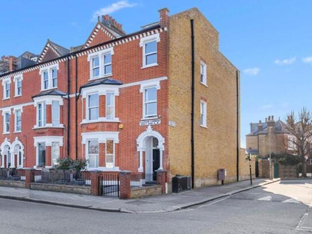 6 Bedroom House Londres Great London LS101168234