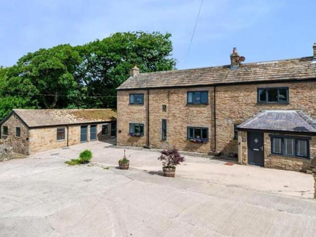 6 Bedroom House Lancs Lancashire 99608526