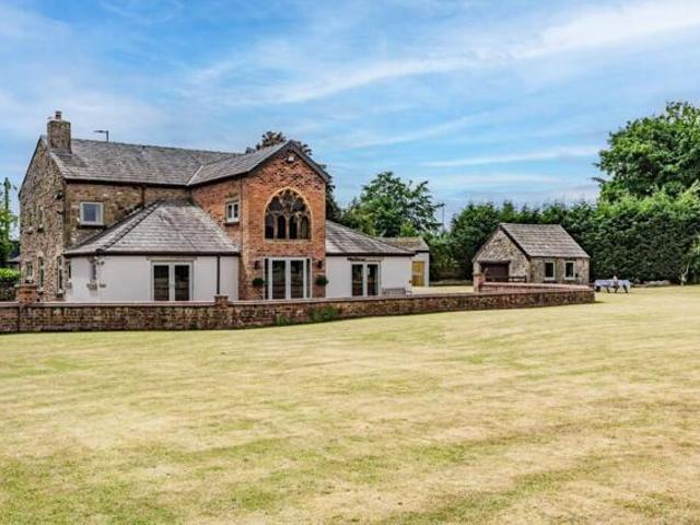 6 Bedroom House Lancs Lancashire 101168431