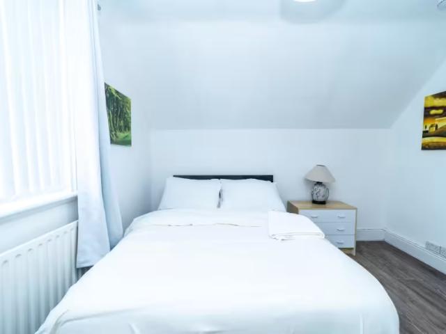 6 Bedroom House Leicester Leicester LS95949078