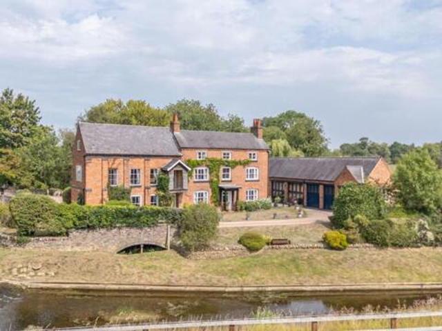 6 Bedroom House Leicestershire Leicestershire LS101100160