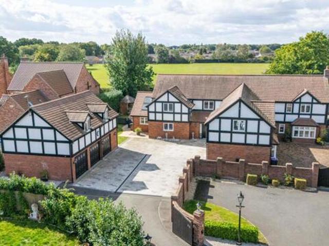 6 Bedroom House Lincoln Lincolnshire 99840228
