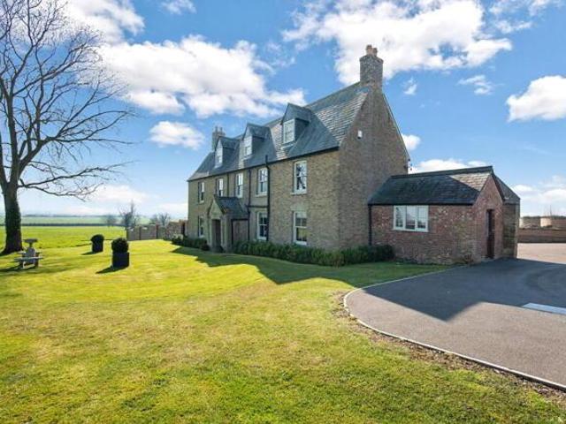 6 Bedroom House Main Street Main Street 99608415
