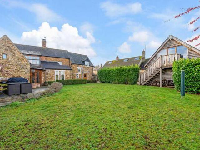 6 Bedroom House Northamptonshire Northamptonshire 101316349