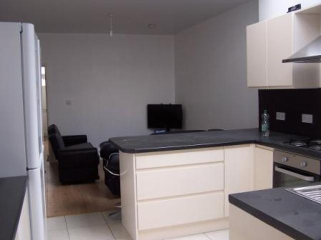 6 Bedroom House Selly Oak West Midlands 98672009