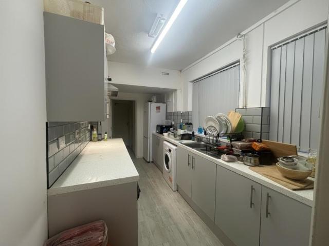 6 Bedroom House Selly Oak West Midlands 98286338