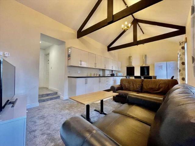 6 Bedroom House Share