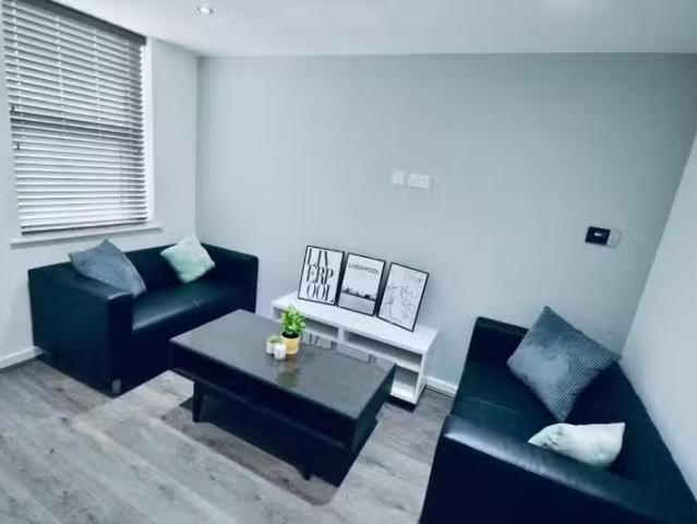 6 bedroom house share for rent in 21 Birstall Road, Liverpool.