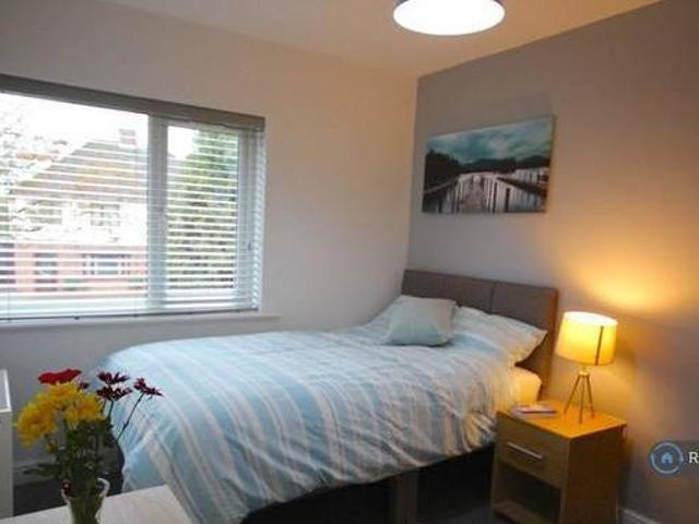 6 bedroom house share for rent in All Saints Avenue Colchester CO3