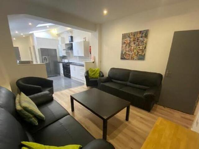 6 Bedroom House Share For Rent In Birmingham, West Midlands