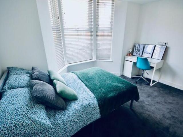 6 bedroom house share for rent in Birstall Road, Liverpool, Merseyside, L6