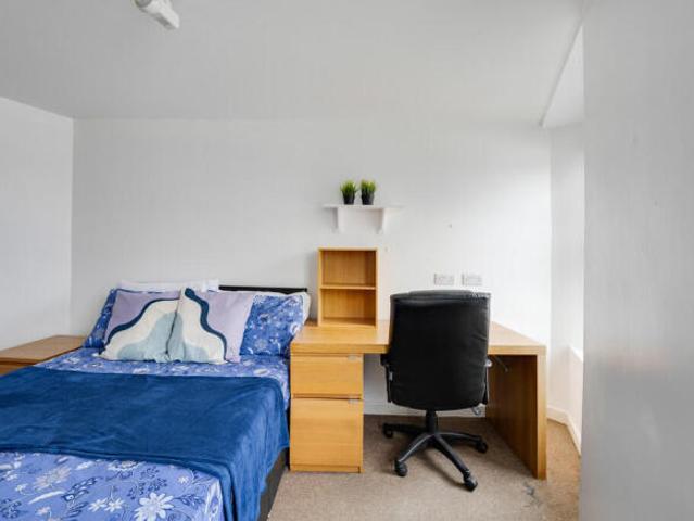 6 bedroom house share for rent in Kensington Road, Mutley, PL4