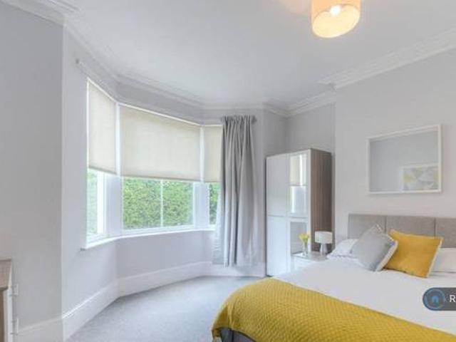 6 bedroom house share for rent in Harlestone Road Northampton NN5
