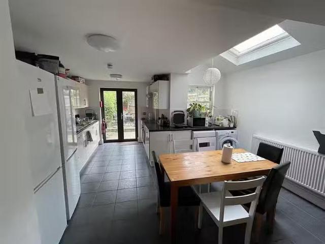 6 bedroom house share for rent in Herbert Street, Cambridge, CB4