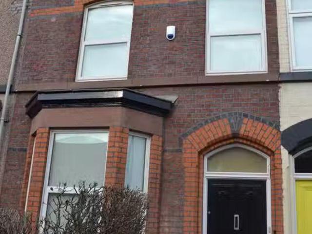 6 bedroom house share for rent in Island Road, Liverpool, Mers.