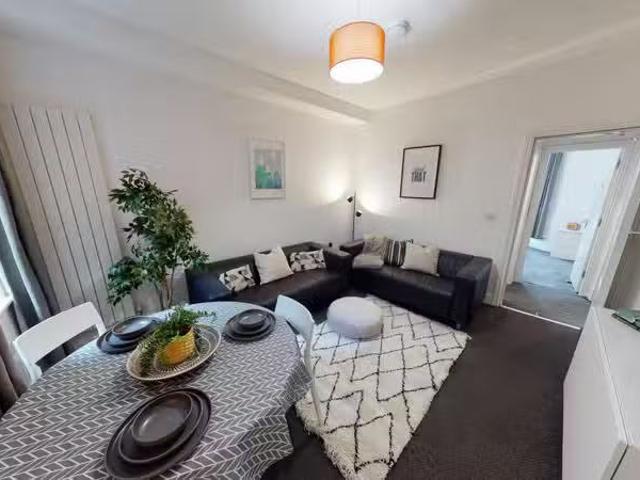 6 bedroom house share for rent in Louise Street, Chester, Ches.