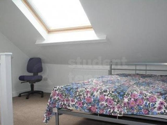 6 bedroom house share for rent in Royland Road LE11