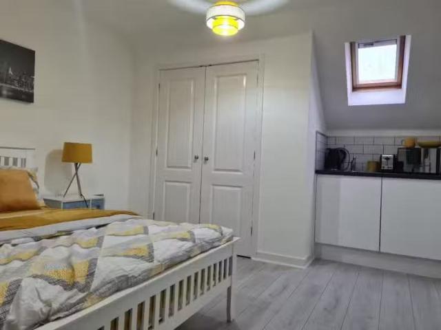 6 bedroom house share for rent in Room 5, Aster Way, CB4