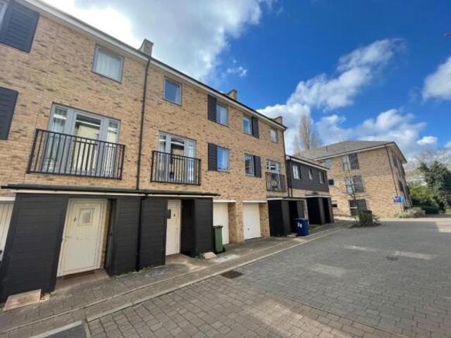 6 bedroom house share for rent in Room 6, Alice Bell Close, CB4