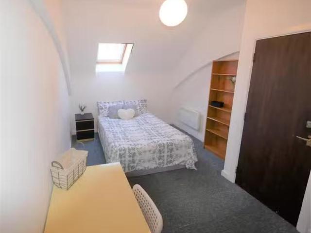 6 bedroom house share for rent in The Mount, Bournemouth, BH1