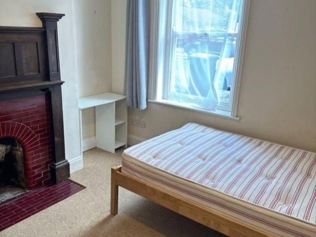 6 bedroom house share to rent