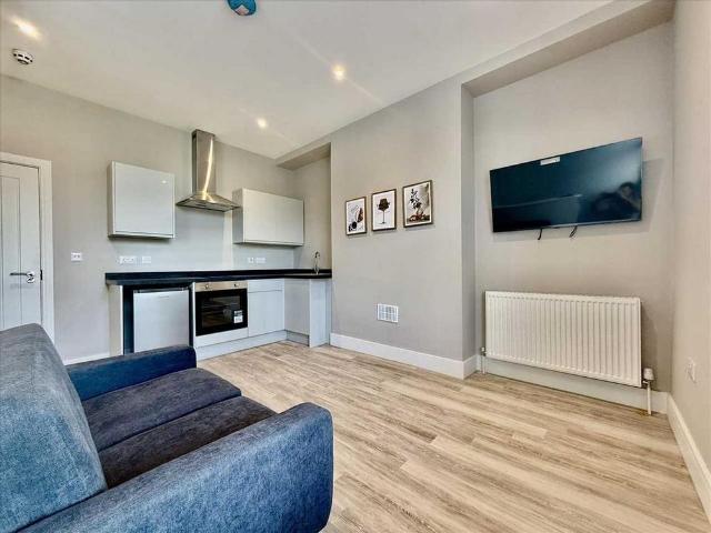 6 bedroom house share to rent