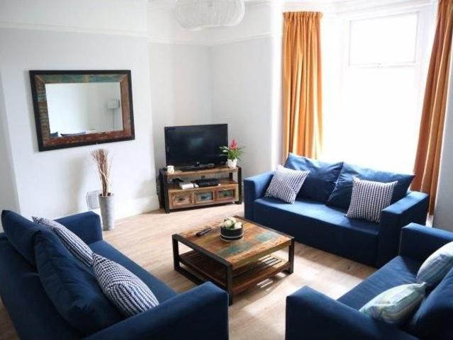 6 bedroom house share to rent