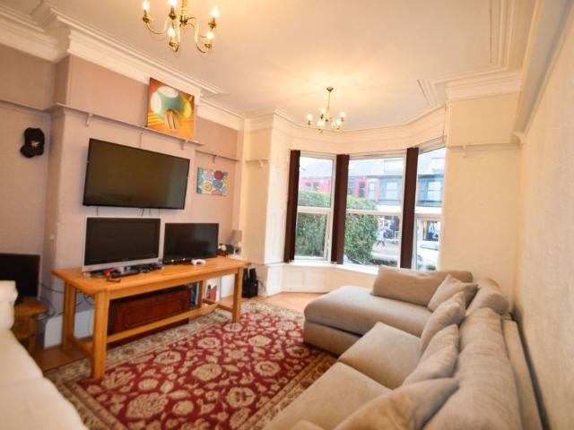 6 bedroom house share to rent