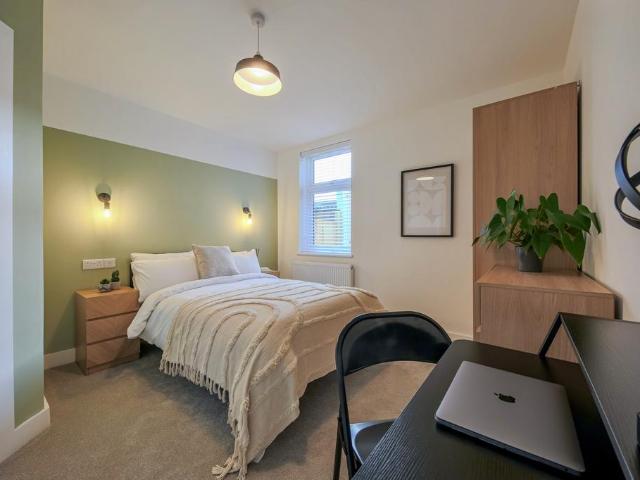 6 bedroom house share to rent