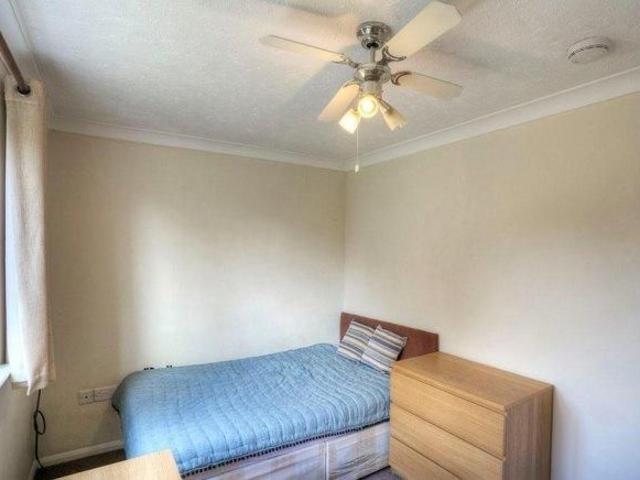 6 bedroom house share to rent