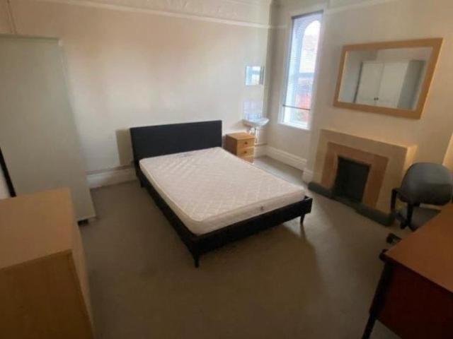 6 bedroom house share to rent