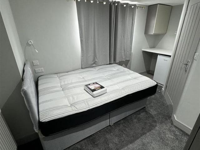 6 bedroom house share to rent