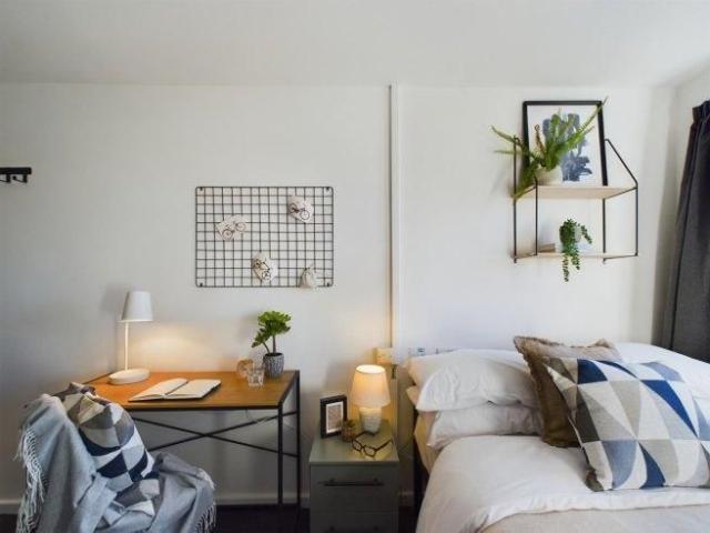 6 bedroom house share to rent