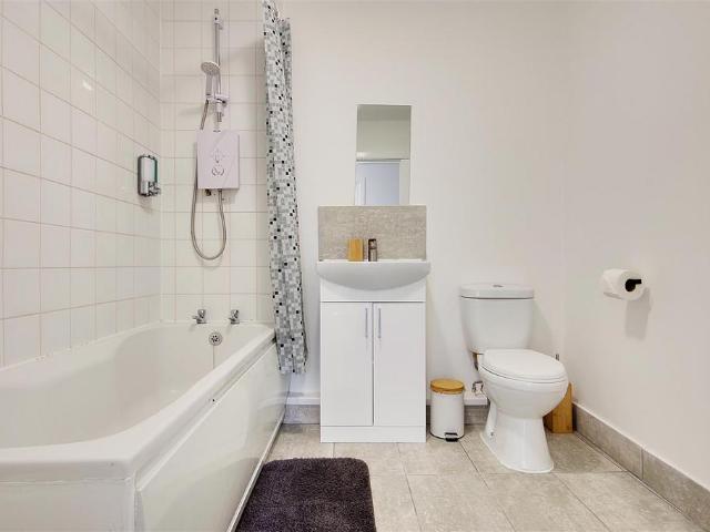 6 bedroom house share to rent
