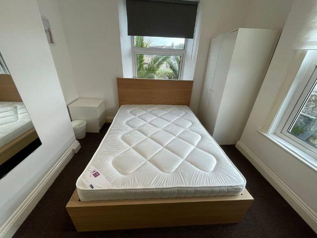 6 bedroom house share to rent