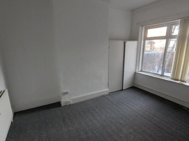 6 bedroom house share to rent