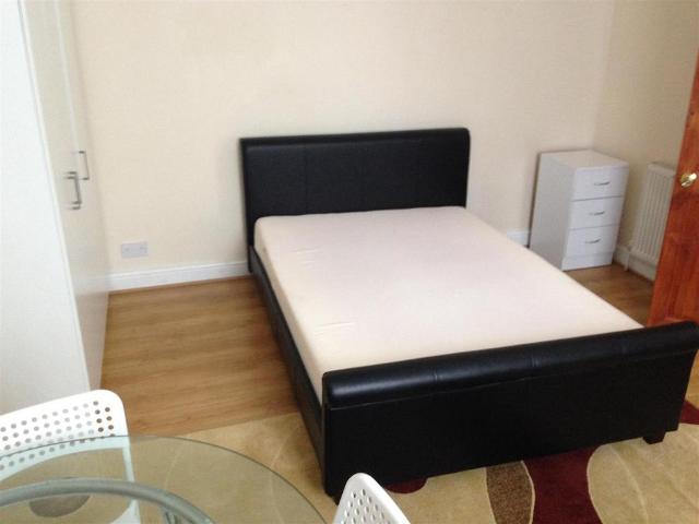6 bedroom house share to rent