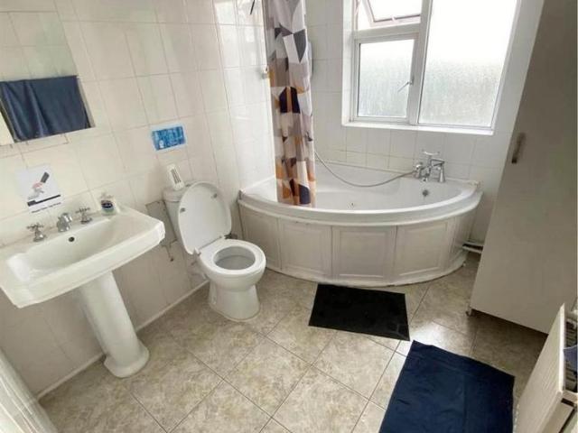 6 bedroom house share to rent