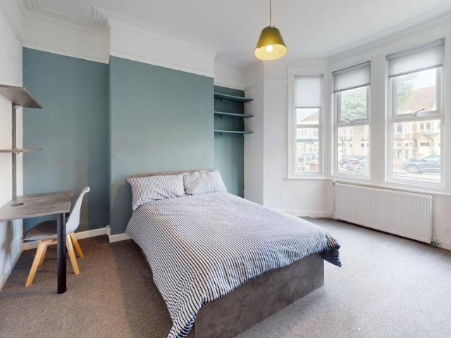 6 bedroom house share to rent