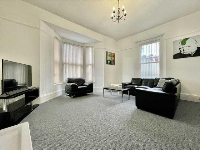 6 bedroom house share to rent