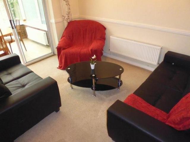 6 bedroom house share to rent