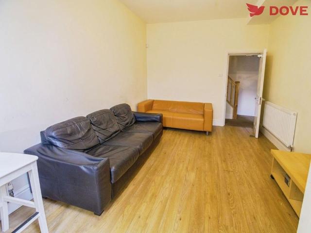 6 bedroom house share to rent