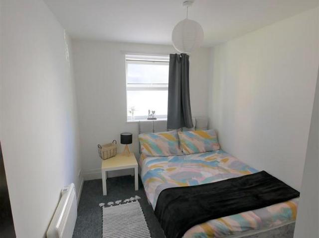 6 bedroom house share to rent
