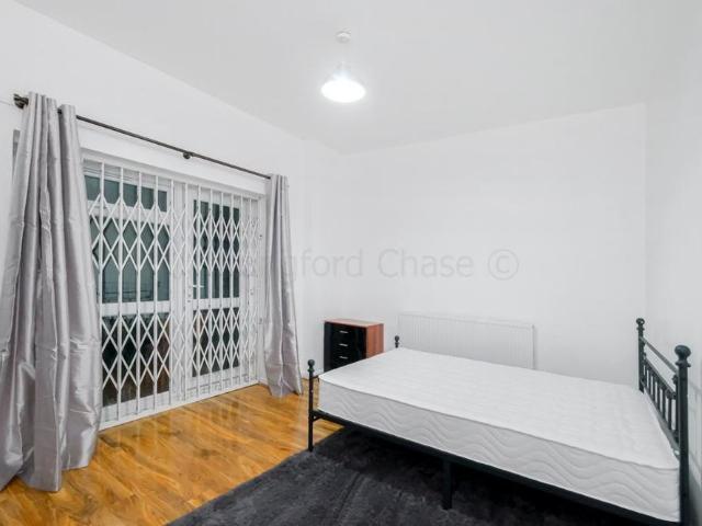 6 bedroom house share to rent