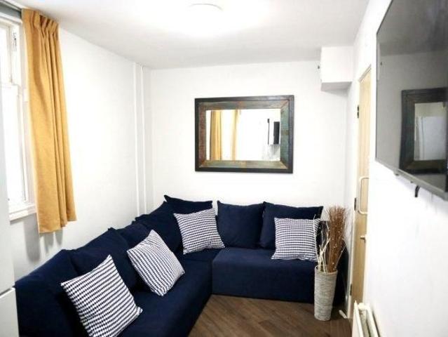 6 bedroom house share to rent