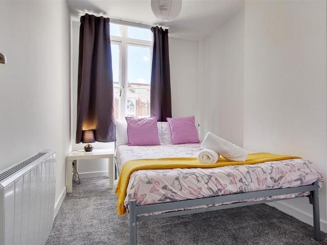 6 bedroom house share to rent